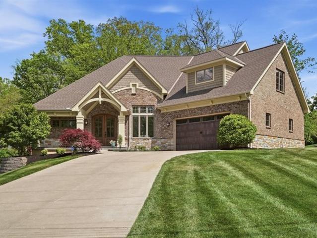 10260 Pendery Dr, Montgomery, OH 45242