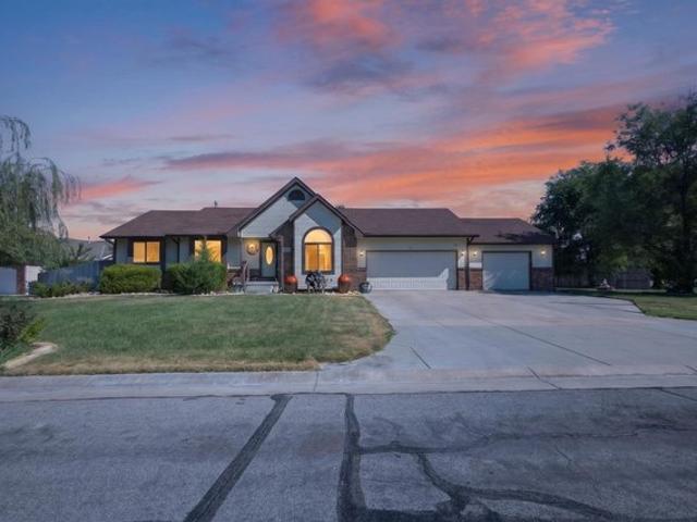 10264 E Skinner Ct, Wichita, KS 67207