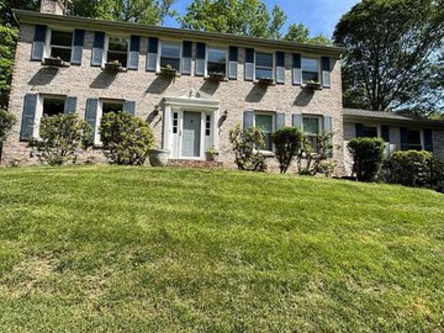 10265 Greystone Rd, Manassas, VA 20111