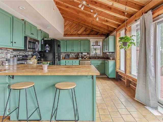 10265 Plank Road