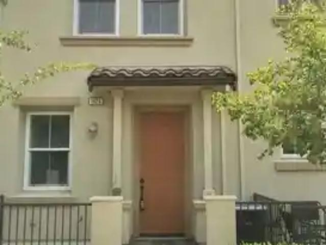 1026 Martin Luther King Dr, 3 beds, 4 full baths