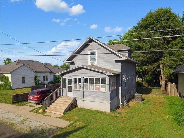 1026 McPherson St, Trenton, MO 64683
