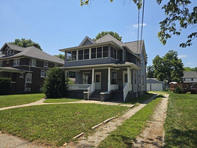 1026 N Cherry St, Galesburg, IL 61401