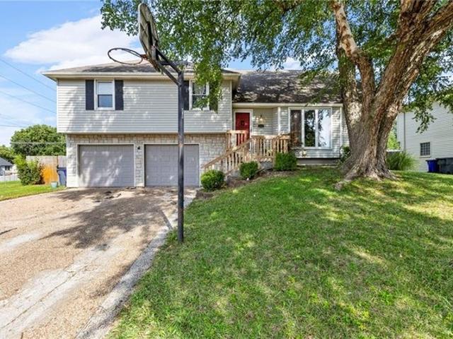 1026 N Buchanan St, Olathe, KS 66061