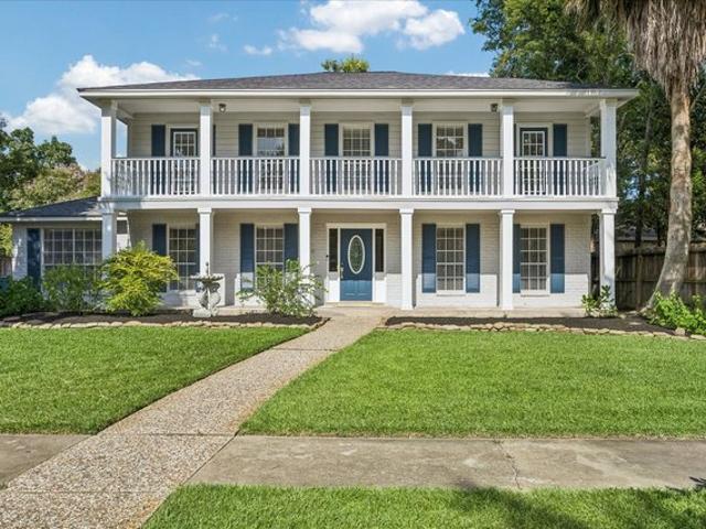 1026 Cragmore Dr, Seabrook, TX 77586