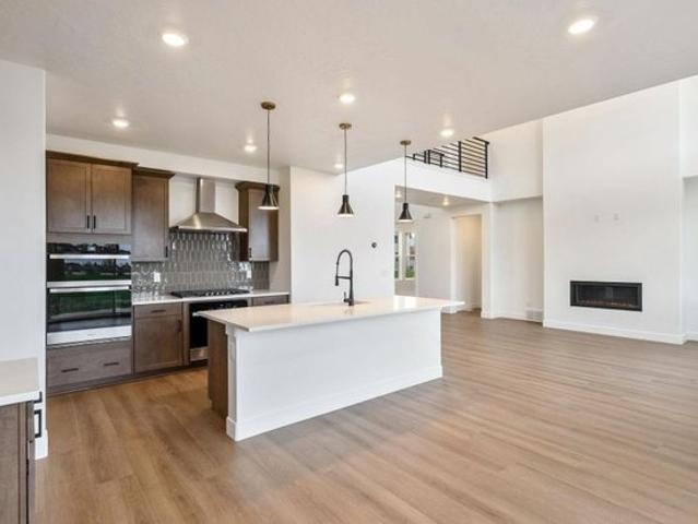 1026 E 310 S, Salem, UT 84653