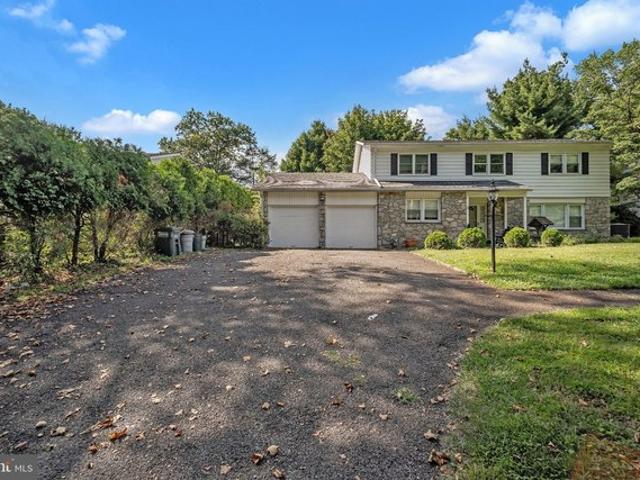 1026 Gravel Hill Rd, Southampton, PA 18966