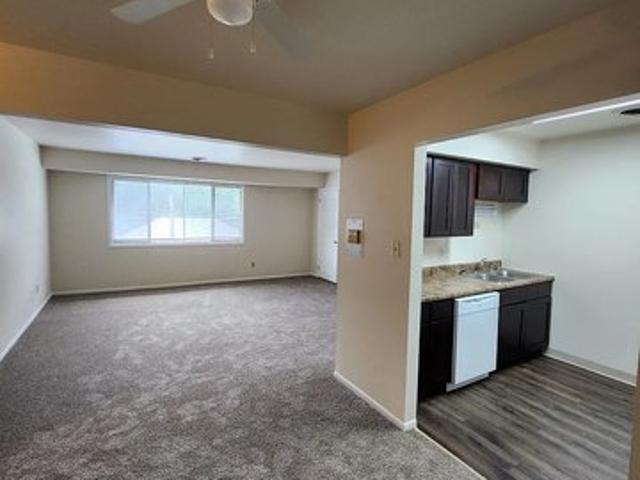 1026 Hampton Ct, Valparaiso, IN 46383