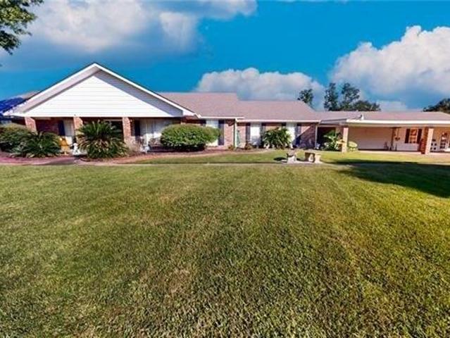 1026 Lakelyn Drive, Lake Charles, LA 70605