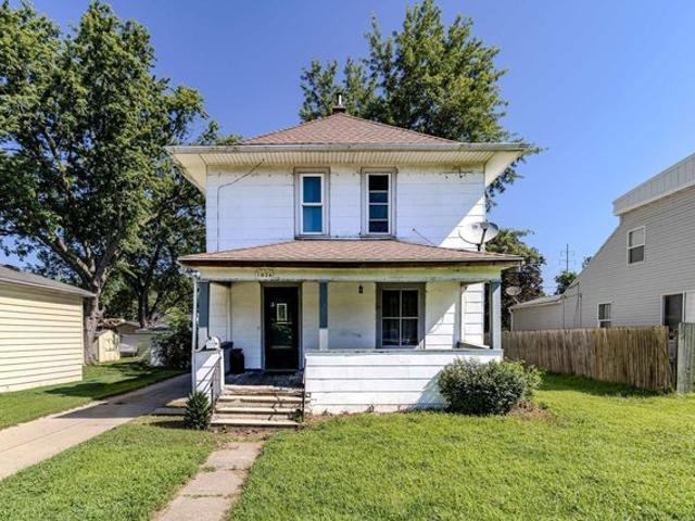 1026 Riehl St, Waterloo, IA 50703