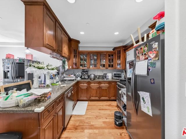1026 S Oxford Ave, Unit 302, Los Angeles, CA 90006 | MLS #26664 | Compass