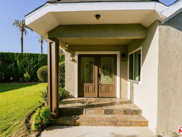 1026 S Windsor Blvd, Los Angeles, CA 90019 | MLS #26772