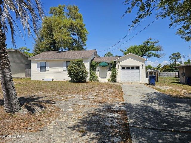 1026 W 12th Ct, Panama City, FL 32401