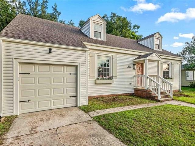 1026 11th St, Lake Charles, LA 70601