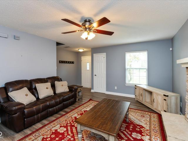 10270 Apple Blossom Circle
