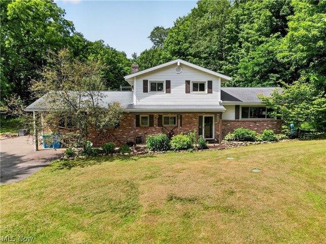 10270 Music St, Novelty, OH 44072