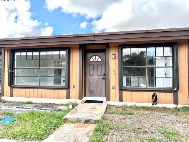 10271 Oleander Ct, Pembroke Pines, FL 33026 | MLS #A11953 | Compass