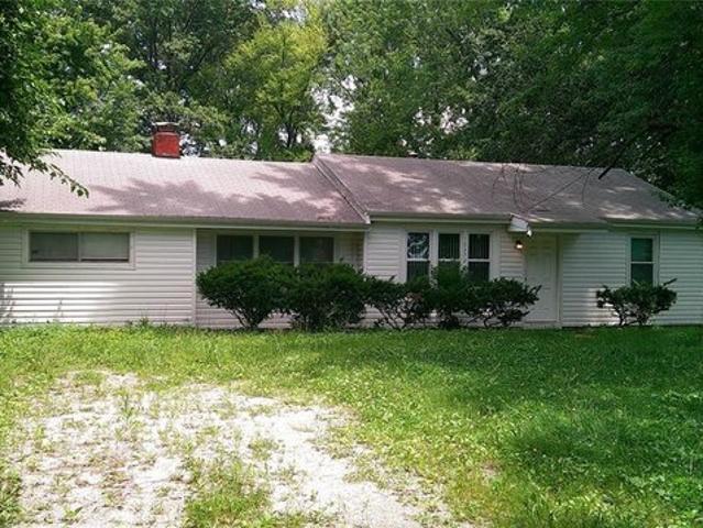 10272 Imperial Dr, Saint Louis, MO 63136