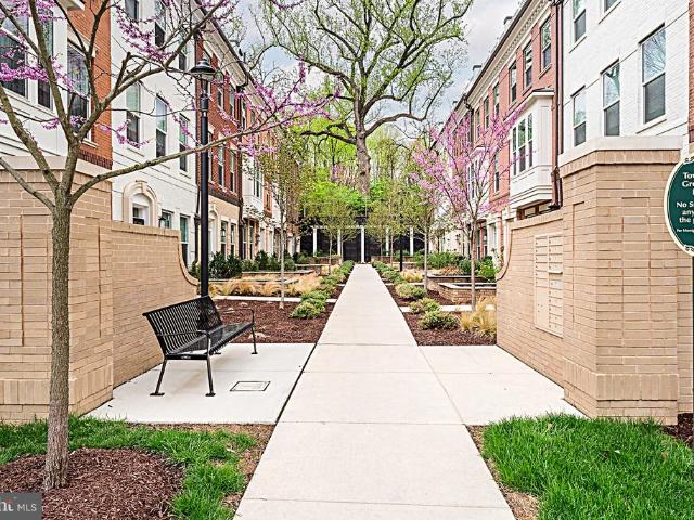 10274 Grosvenor Place
