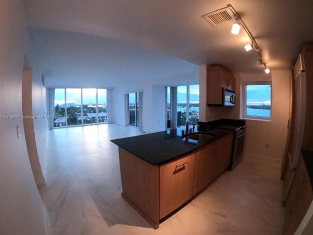 10275 Collins Ave #631 Bal Harbour, FL 33154