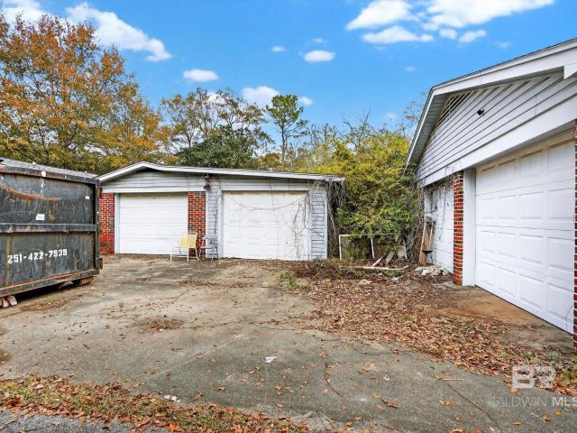 10275 Irvington Blb Highway