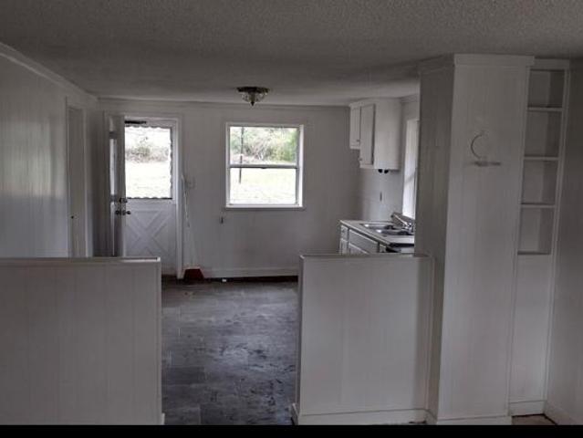 10275 Millarden Rd, Woodbury, GA 30293
