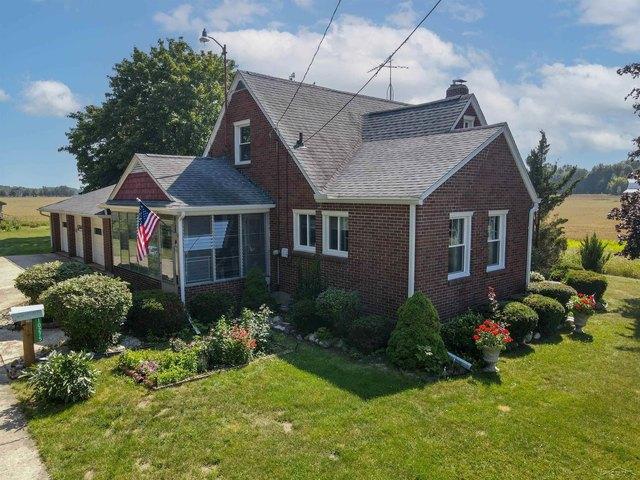 10275 Swan Creek Rd, Saginaw, MI 48609