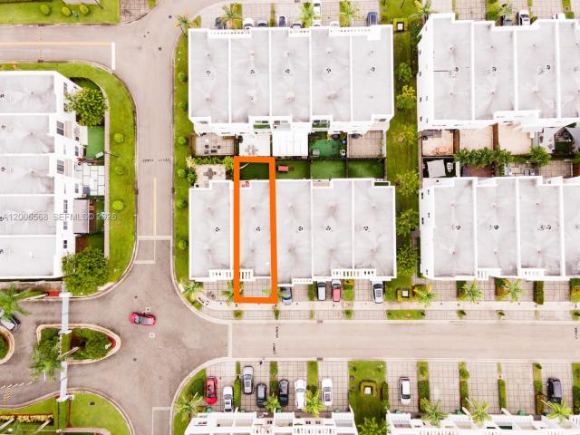 10279 NW 72nd St, Doral, FL 33178 | MLS #A12006