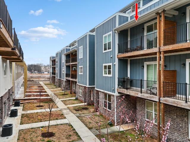 1027 Montague Pl, Chattanooga, TN 37408 | MLS #1529 | Compass