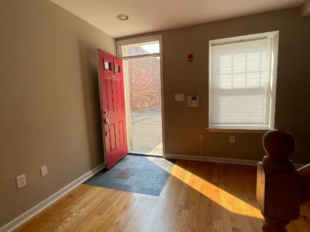1027 N 4th St, Unit H, Philadelphia, PA 19123 | Compass