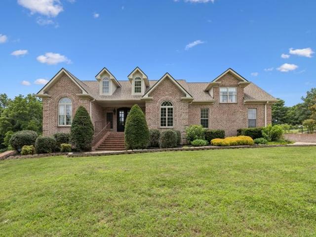 1027 Nina Dr, Springfield, TN 37172