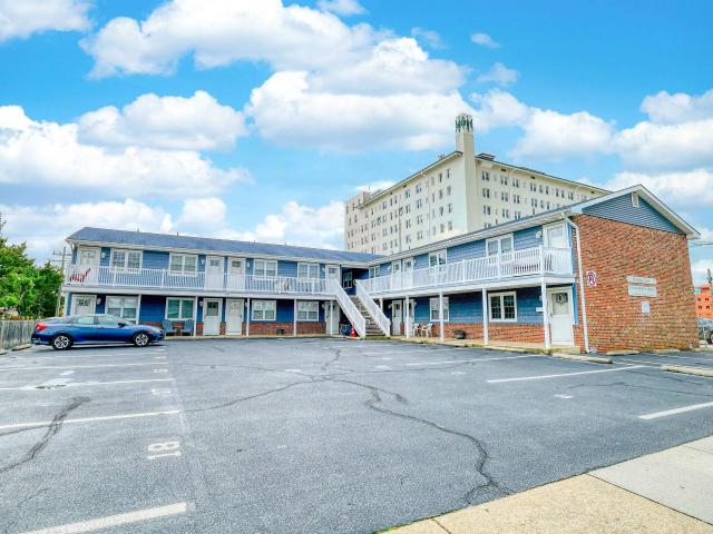 1027 Ocean Ave