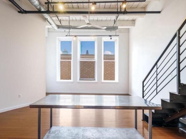 1027 Arch Street # 407