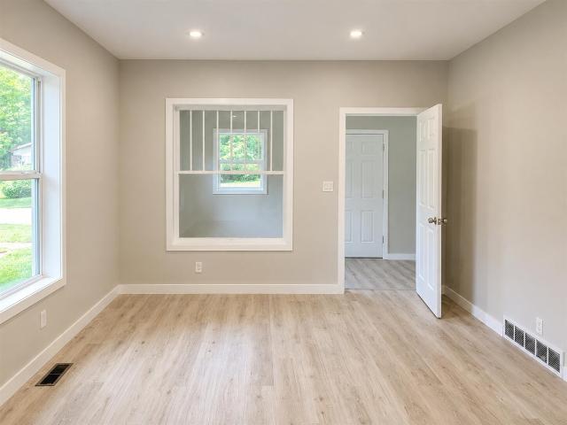 1027 Broadway