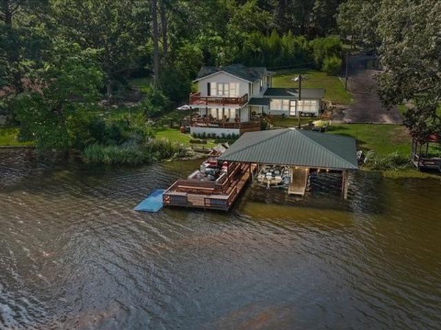1027 County Road 3230, Quitman, TX 75783