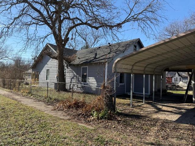 1027 E Lamar St, Sherman, TX 75090 | MLS #21252