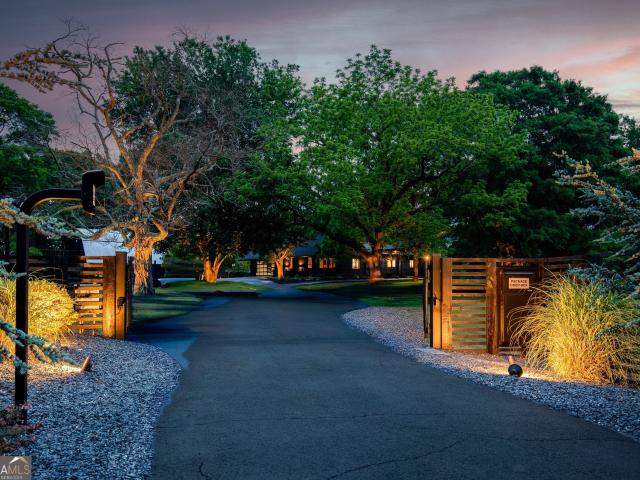 1027 Fischer Road