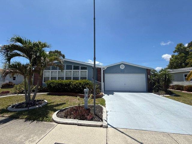 1027 LA Paloma Blvd, North Fort Myers, FL 33903