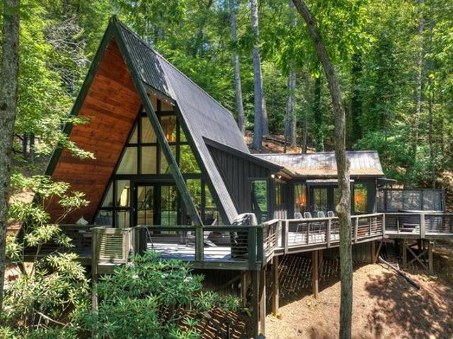 1027 Power Dam Rd, Blue Ridge, GA 30513