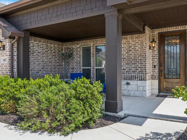1027 Stockton Drive