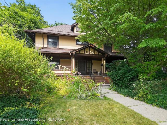 1027 Seymour Avenue