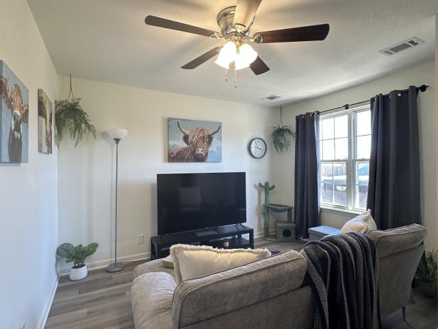 1027 Shadow Ridge Ave