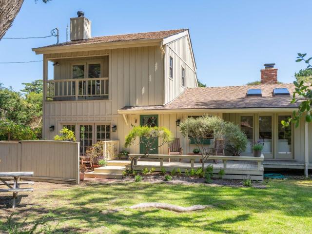 1027 Vaquero Rd, Pebble Beach, CA 93953 | MLS #ML82044