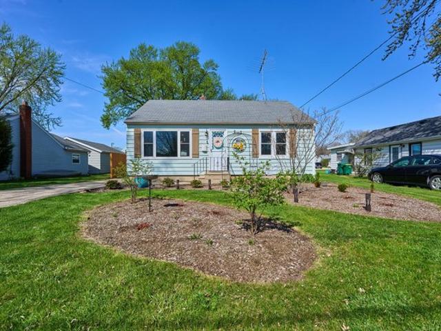 1027 Wild St, Sycamore, IL 60178