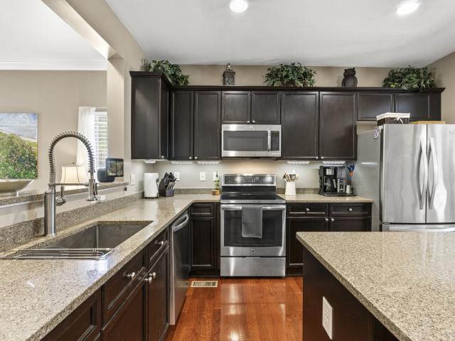 1027 Woodbury Falls Dr