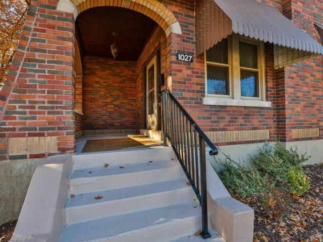 1027 Woodlawn Avenue