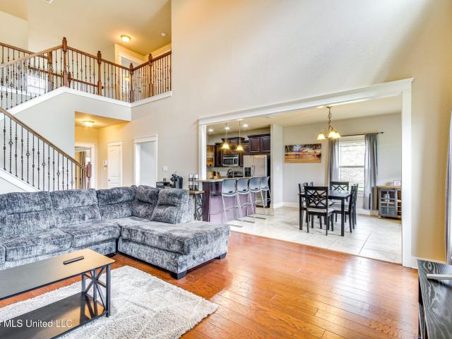 10280 Hutter Road