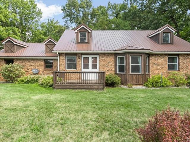 10281 County Road 4, Middlebury, IN 46540
