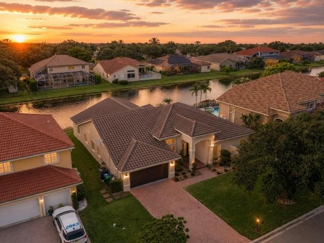 10287 NW 53rd Ct, Coral Springs, FL 33076