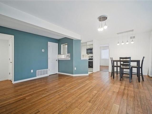 1028 Autumn Woods Ln Apt 103, Virginia Beach, VA 23454
